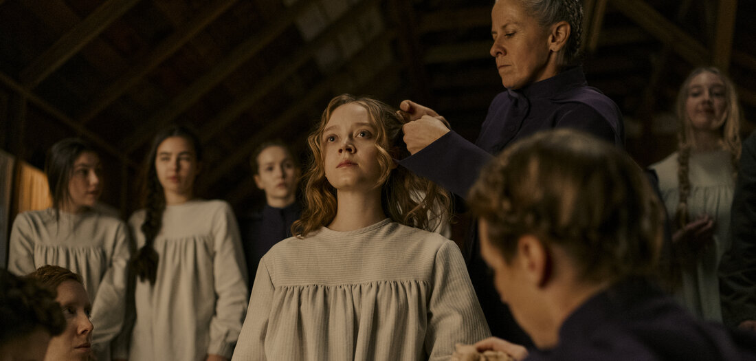 Serie: Puppen aus Stroh, Tageszeitung junge Welt, 01.11.2022