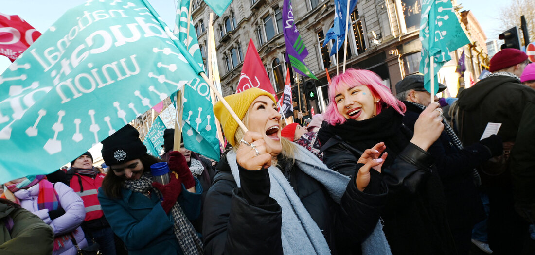 Folge des Brexits: Nordirland lahmgelegt, Tageszeitung junge Welt, 19. ... Folge des Brexits: Nordirland lahmgelegt, Tageszeitung junge Welt, 19. ...